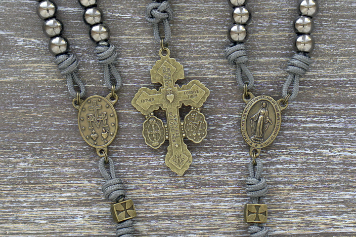 Paracord Rosaries for the Modern Day Crusader | Sanctus Servo
